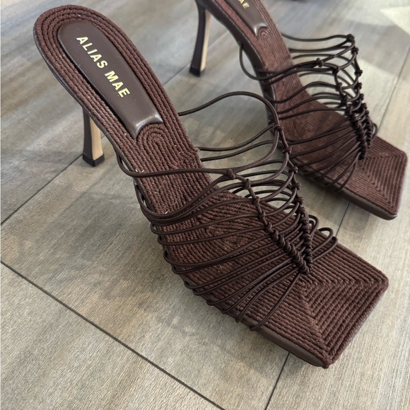 Alias Mae | Shoes | Alias Mae Brown Womens Shoes | Poshmark